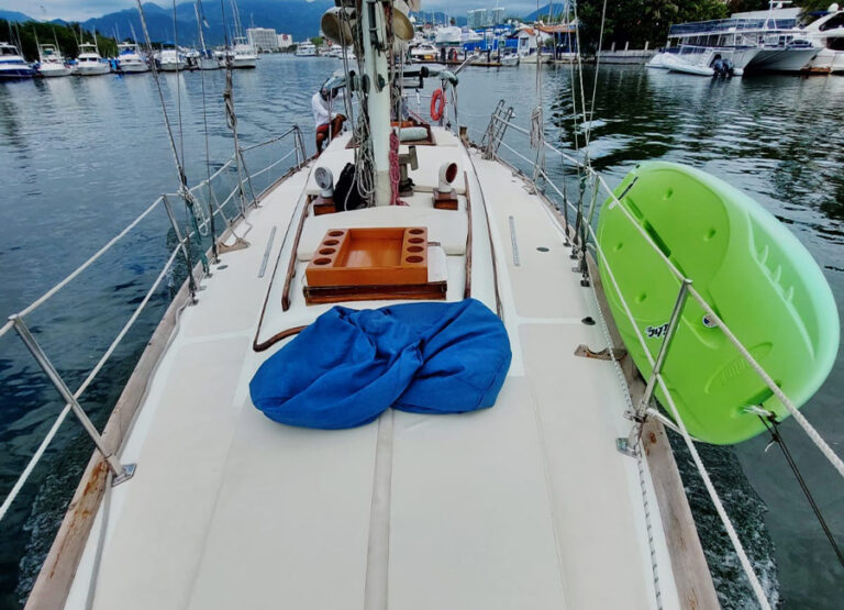 Columbia 40 - PV Sail Yachts